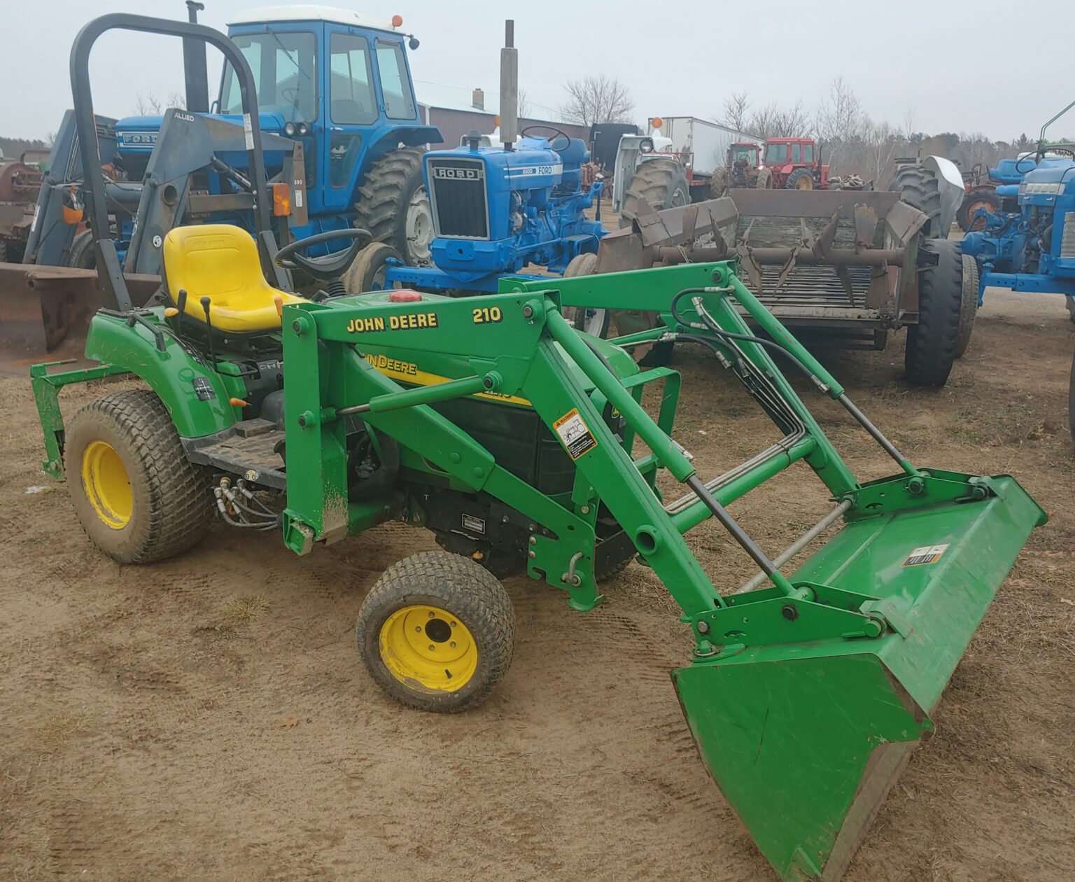 Used John Deere 2210 Tractor with 210 All Hydraulic Loader – Dordal ...